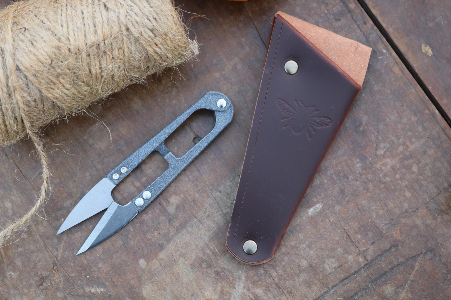 Garden Snips with Pouch – Orchard Garden Antiques